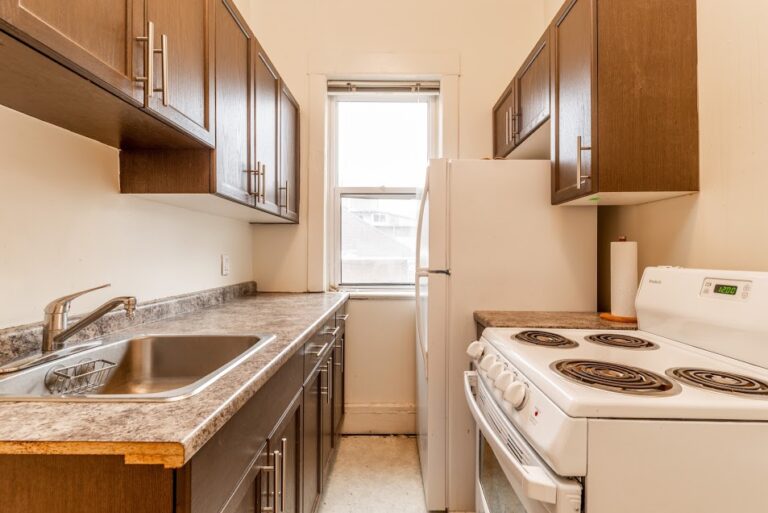 Unit 33 - Sussex Realty